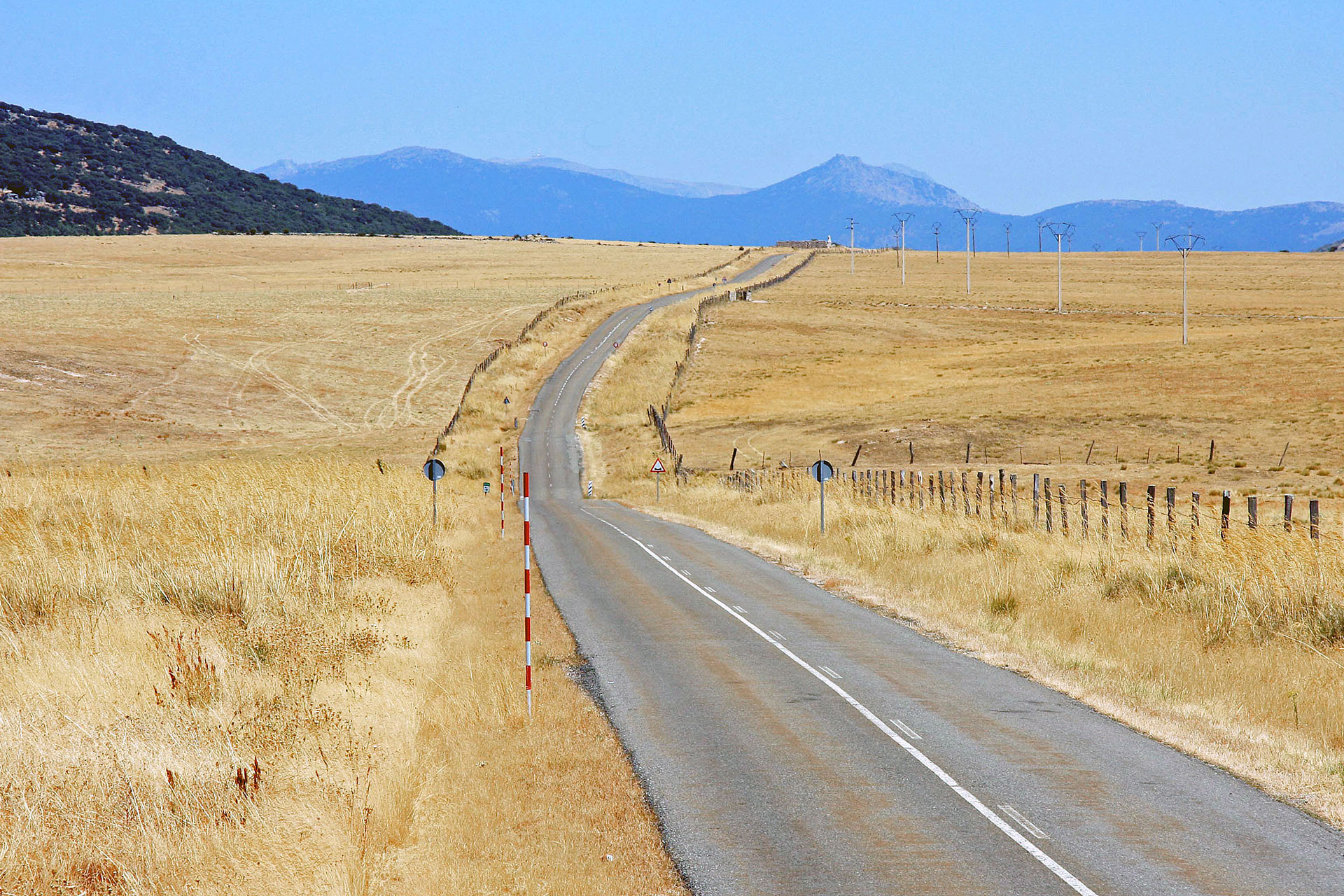 Avanzan los trámites para la mejora del firme de la SG-500