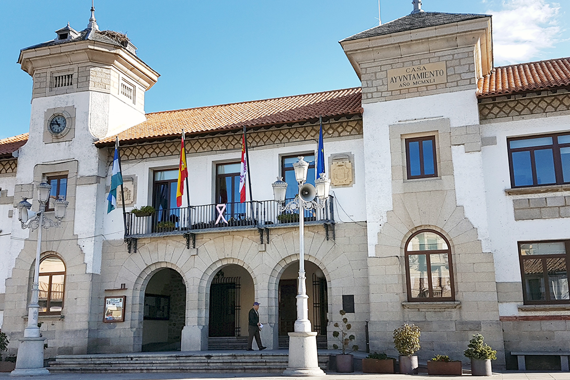 El Ayuntamiento de El Espinar rebaja la tasa para instalar placas solares