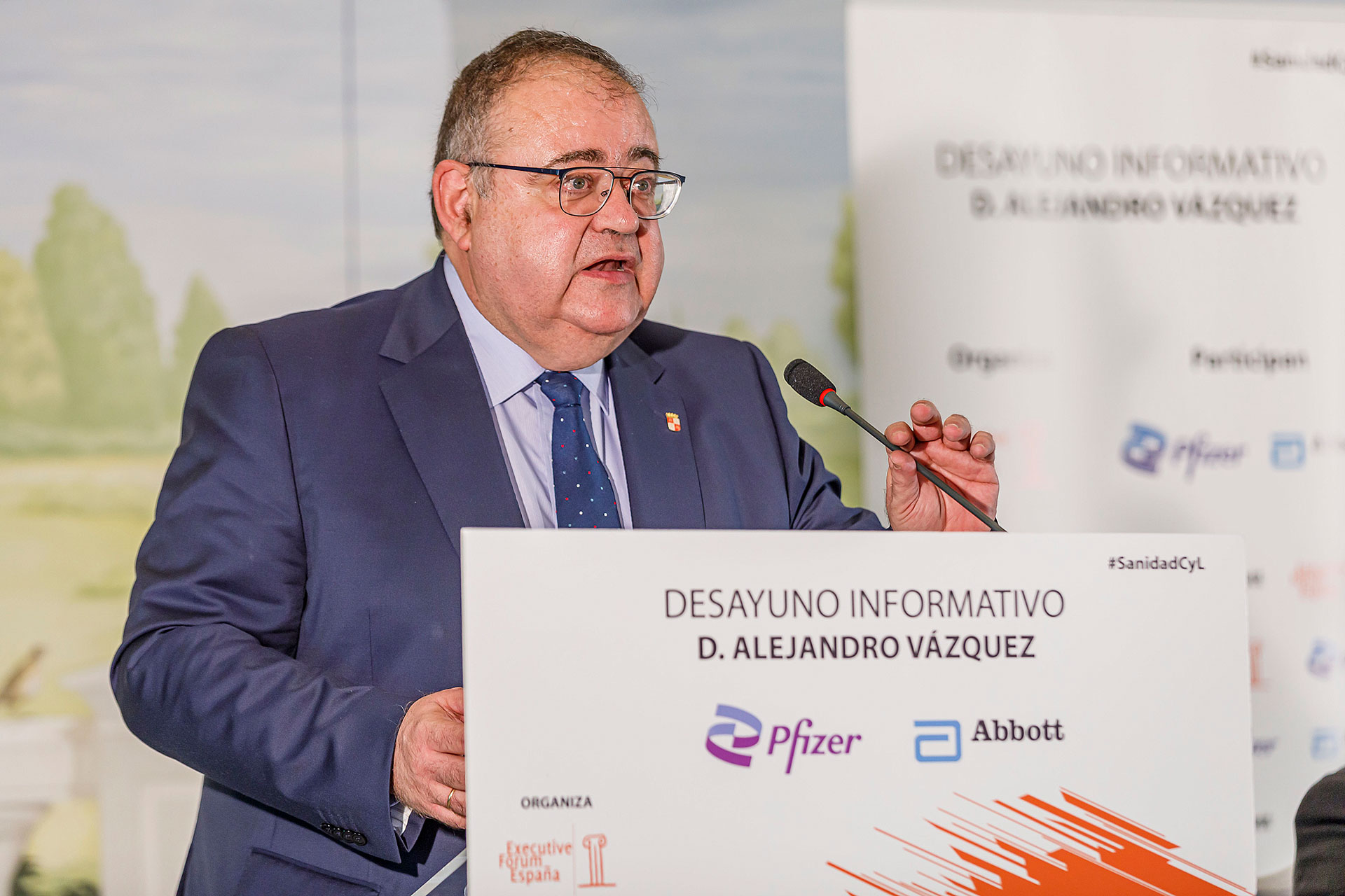 Vázquez ve posible alcanzar pronto el “pico” de la séptima ola