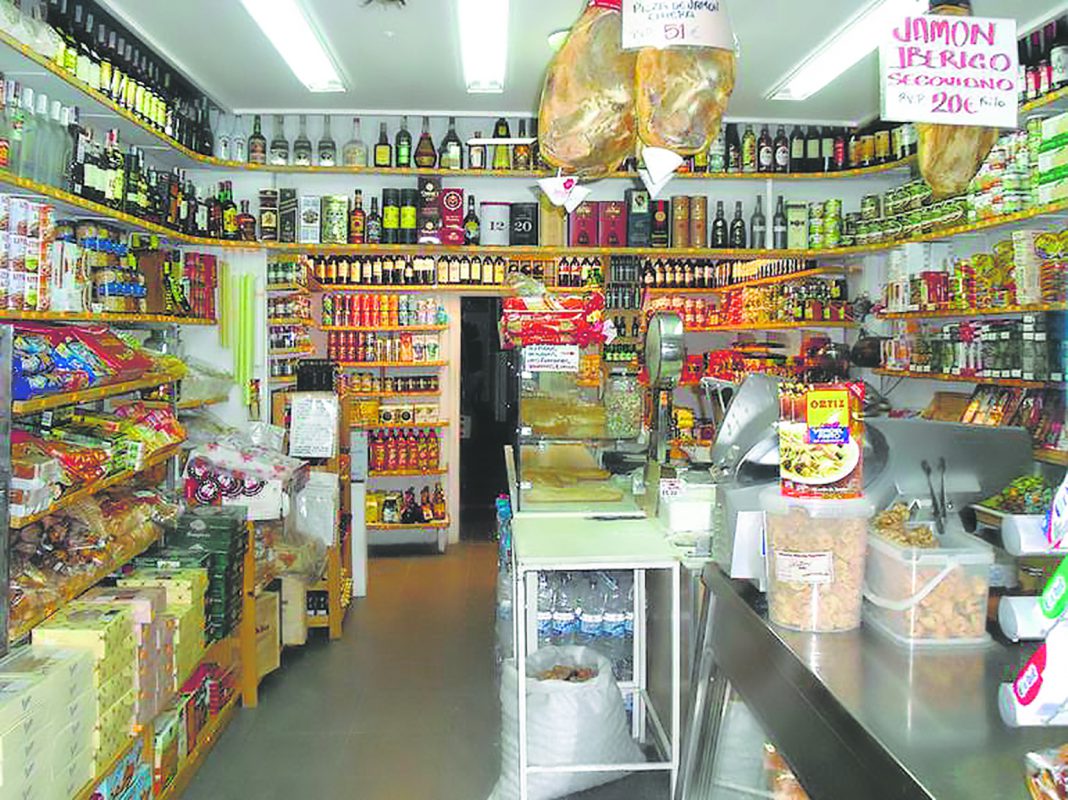 Candamo, historia de una tienda de ultramarinos.