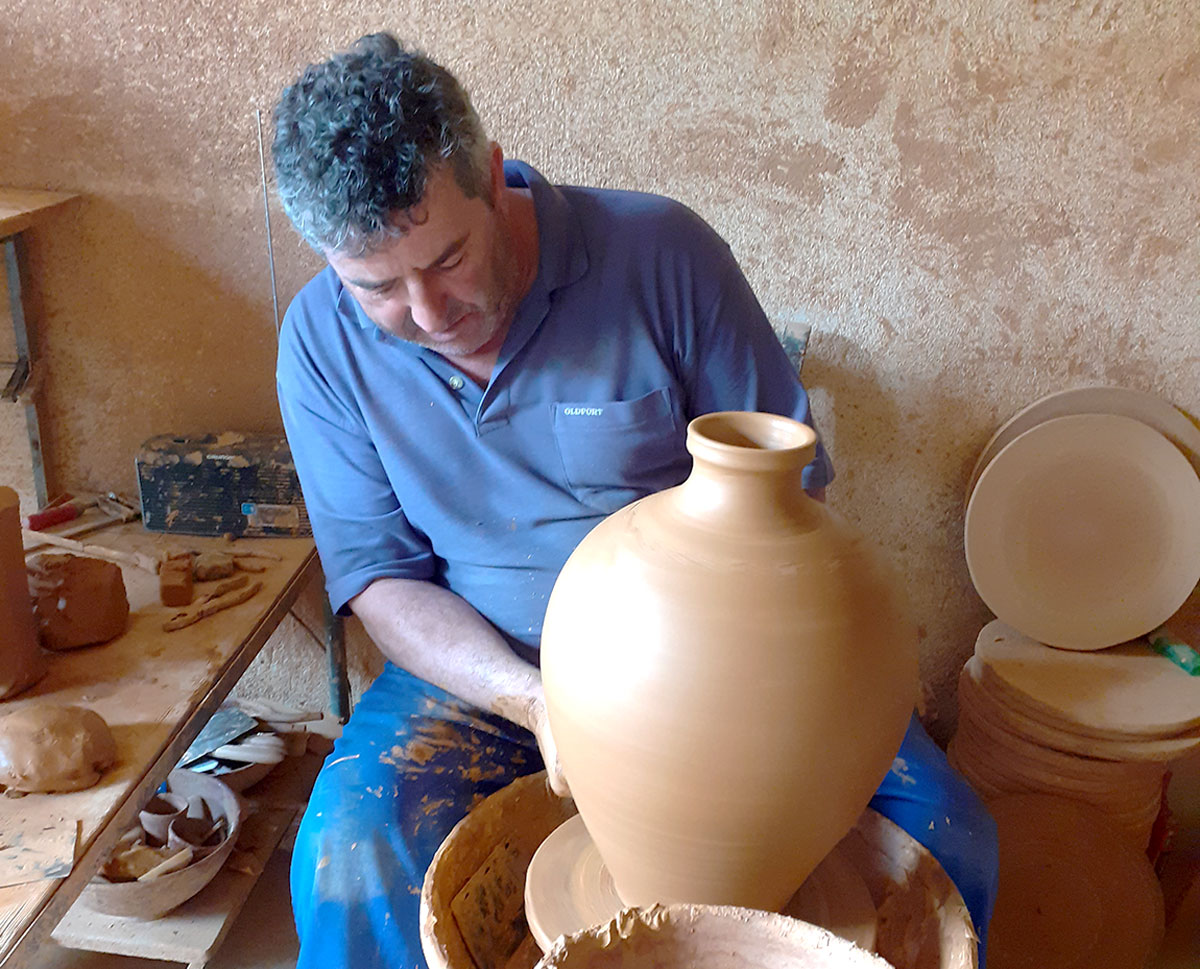 El arte de dar vida al barro