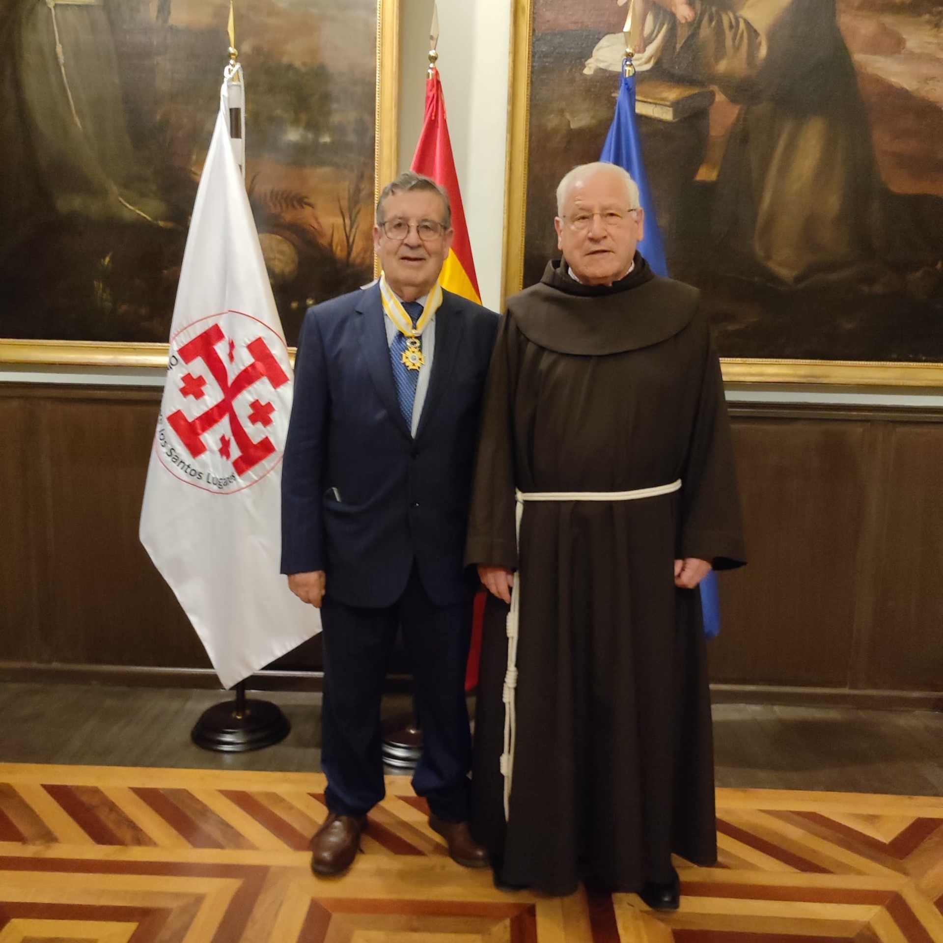 El vicario general de la Diócesis de Segovia recibe la Medalla de la ...