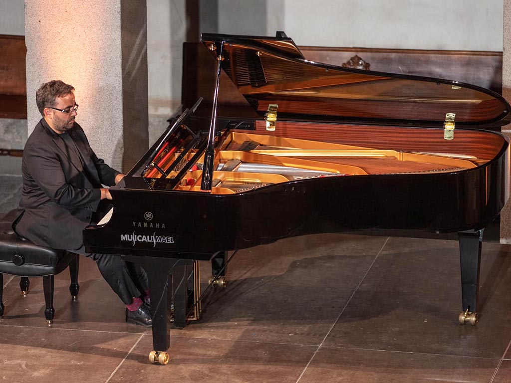 El pianista Manuel Tévar presenta en Segovia su primer trabajo ...