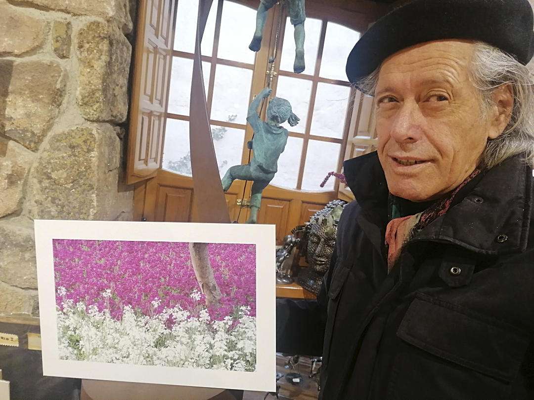 Una ‘mirada atenta’ a la poesía y a la vida