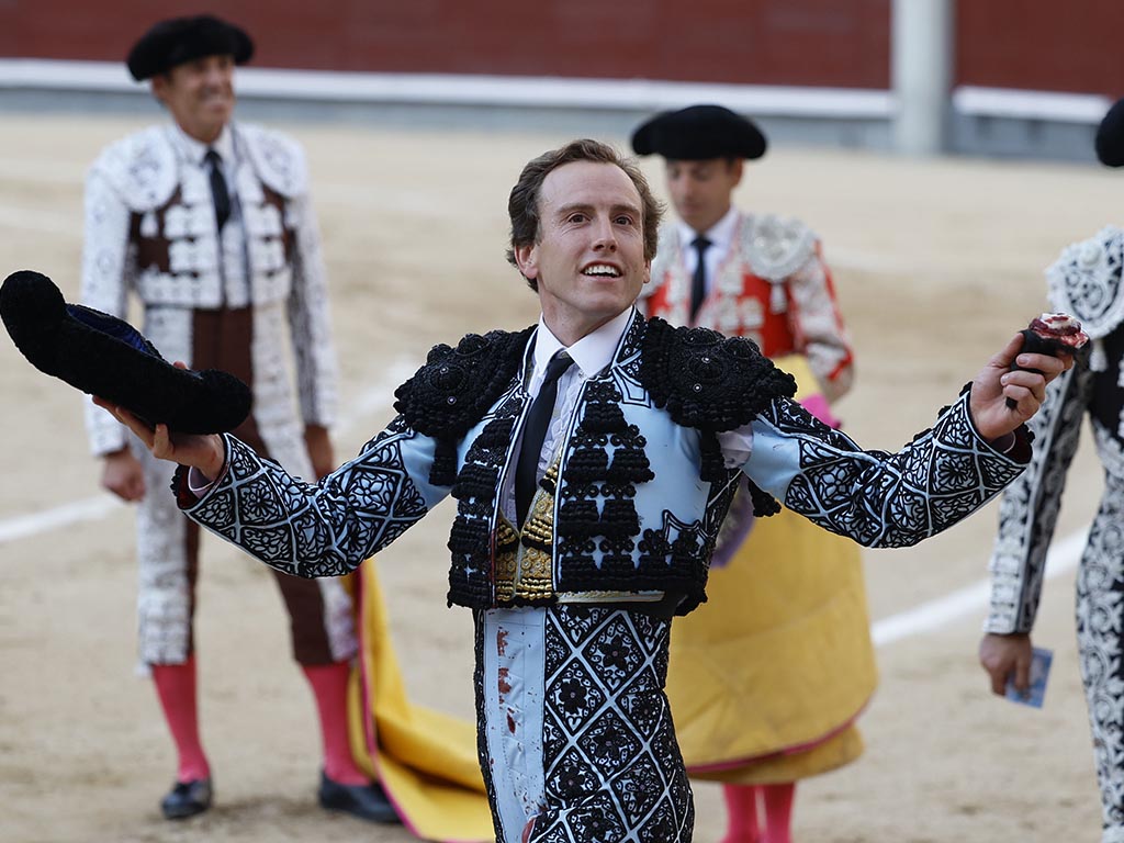 El ‘orgullo’ de la bravura y el nuevo paso de Román