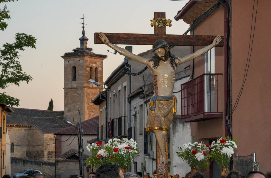 Fotogalería Procesión Santo Cristo de la Salud en Madrona